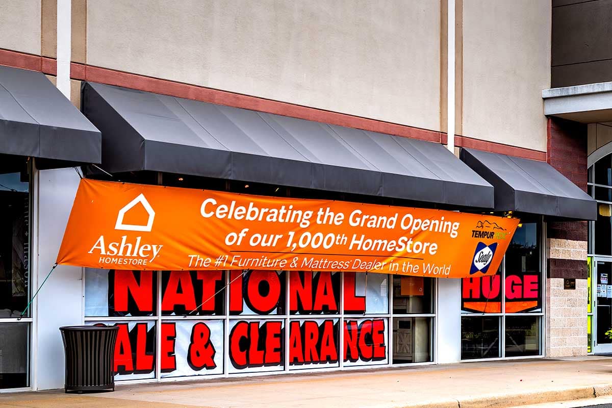 Custom Vinyl Banners and Flags - Best #1 Sign Shop